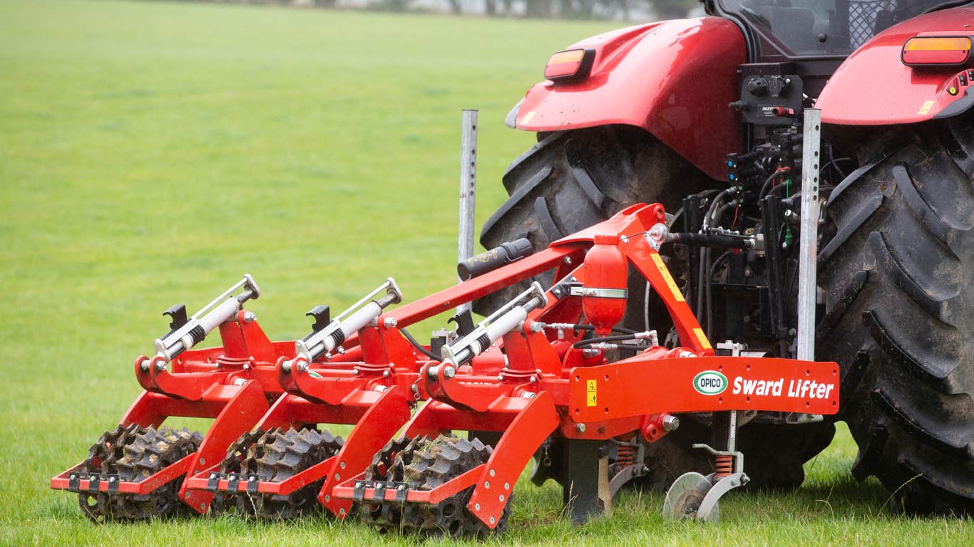 Re-designed Sward-Lifter is stronger and has better stone protection ...