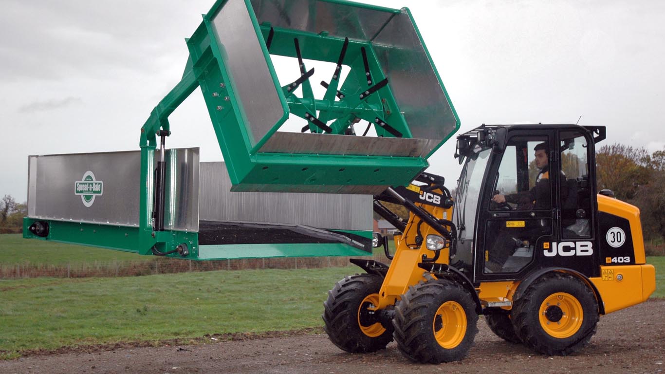 Spread-a-Bale launches Midi Lite – the first self-loading spreader for ...