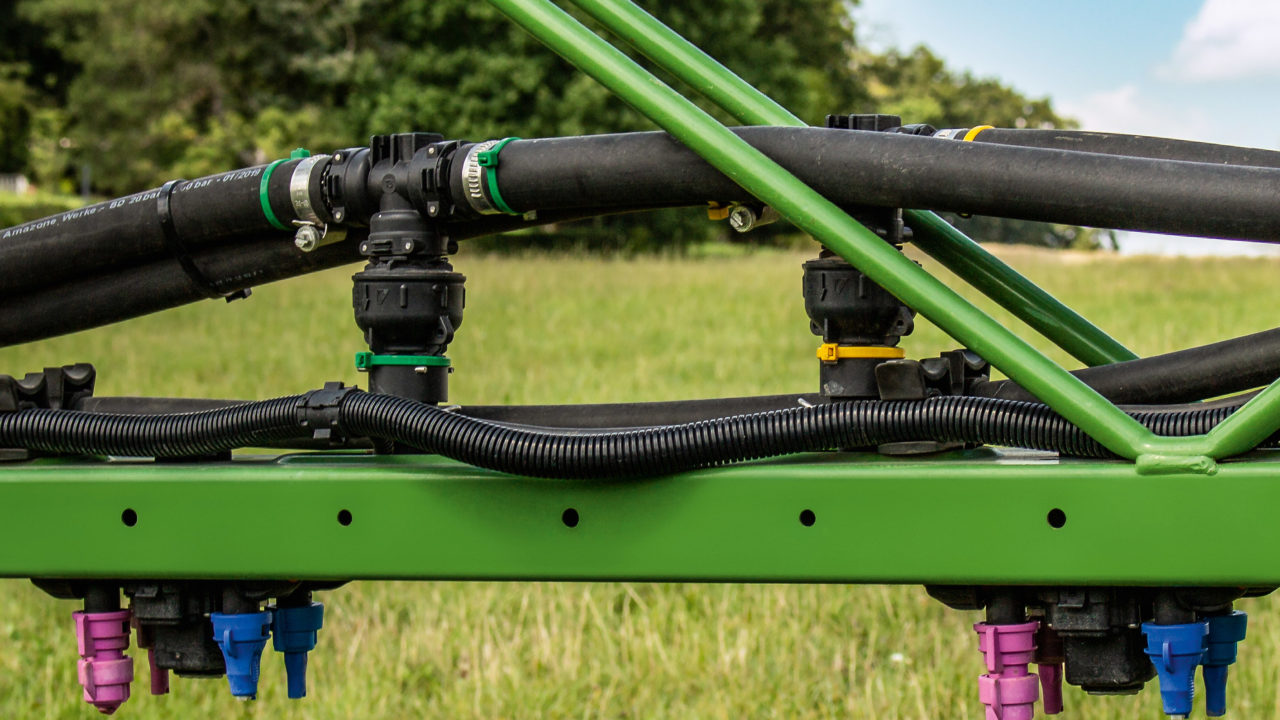 Amazone gives details of medal-winning Directinject system - Agro World ...