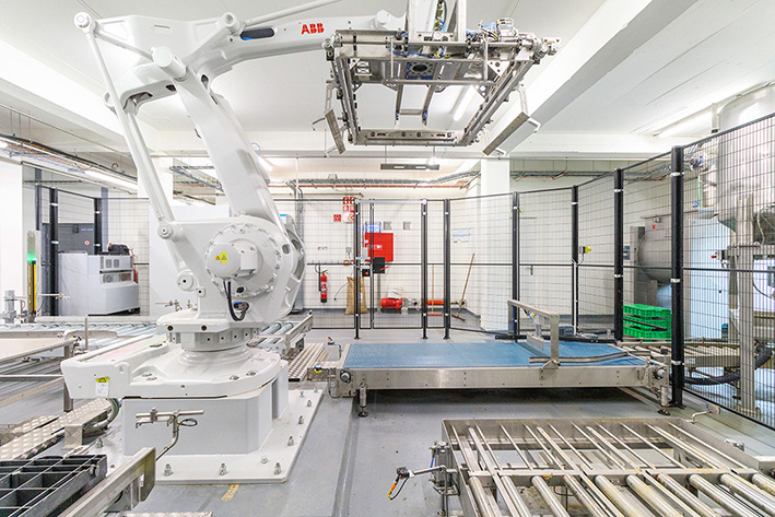 WEDA supplies feeding system to Portuguese insect producer